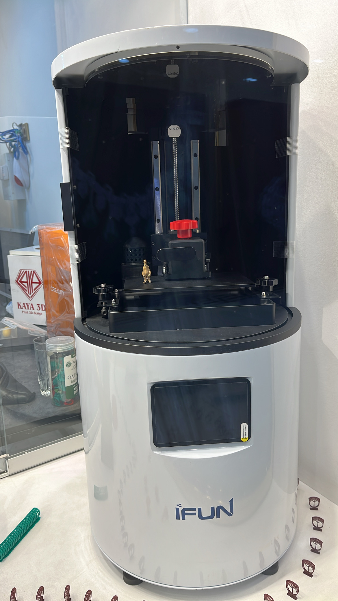 پرینتر سه بعدی رزینی برند ifun مدل giant 8k | kayaresin